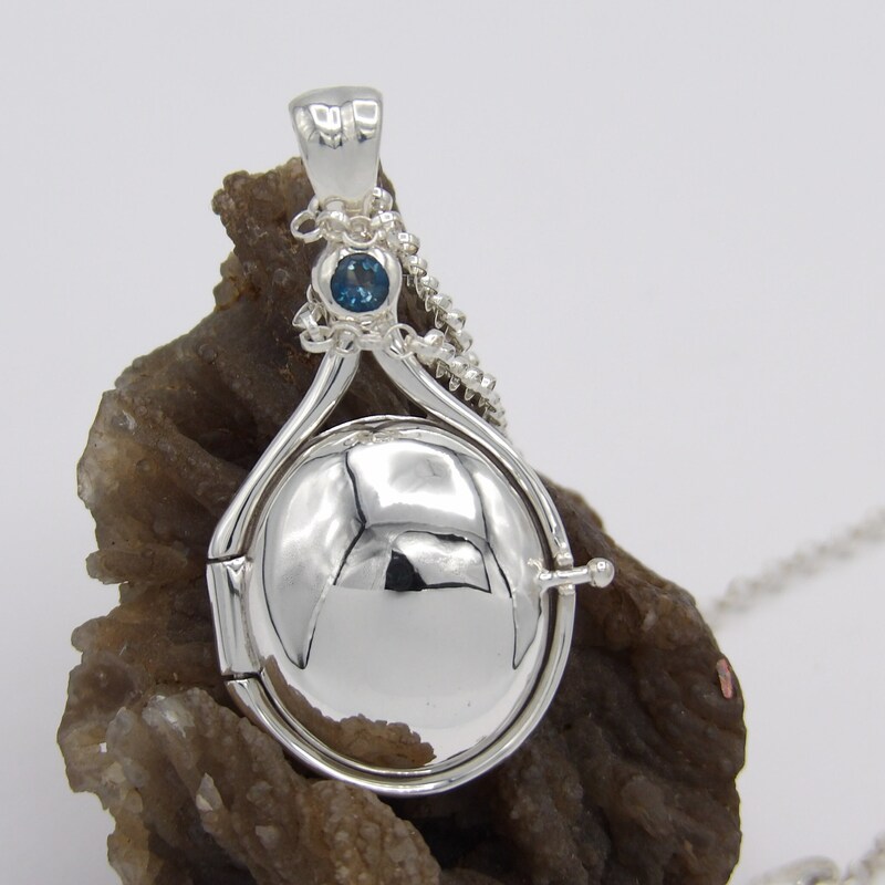 H2o Just Add Water Necklace - Etsy