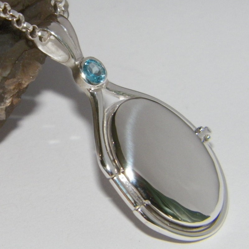 Solid Silver Round Locket - Etsy