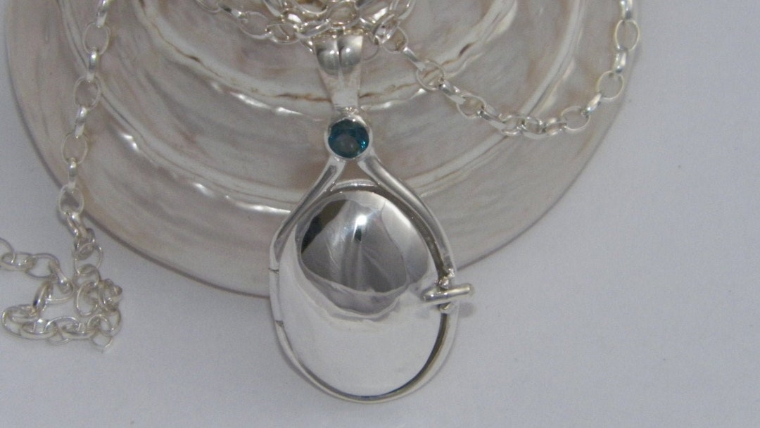 Hand Made 925 Sterling Silver 4 Mm Natural London Blue Topaz Locket H2O ...
