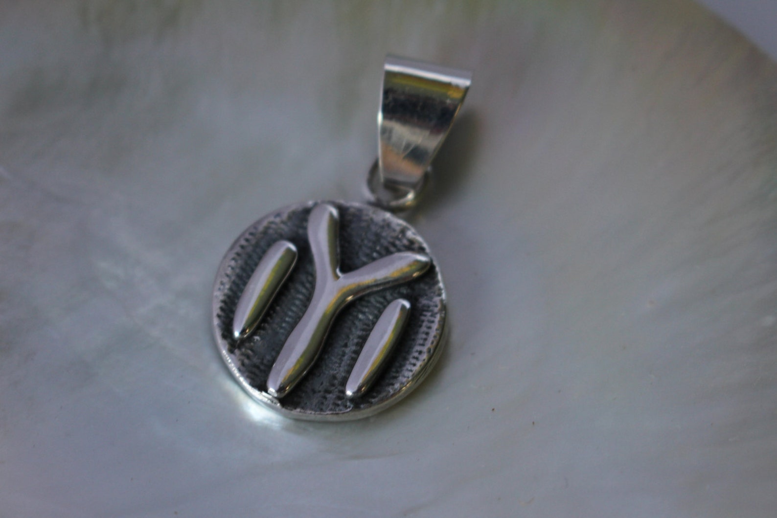 925 Sterling Silver IYI Symbol of Tangra Sun God - Etsy