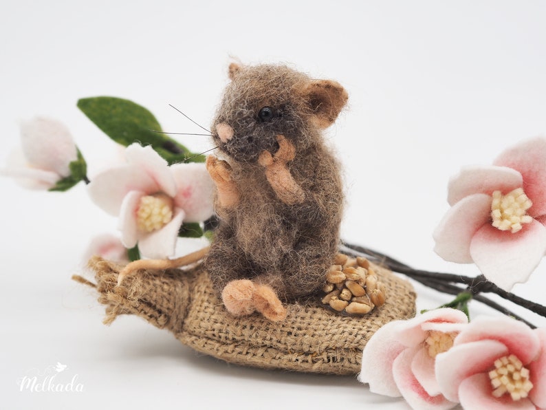 Needle Felted Handmade Mouse Figurine Farmhouse Decoration - Etsy