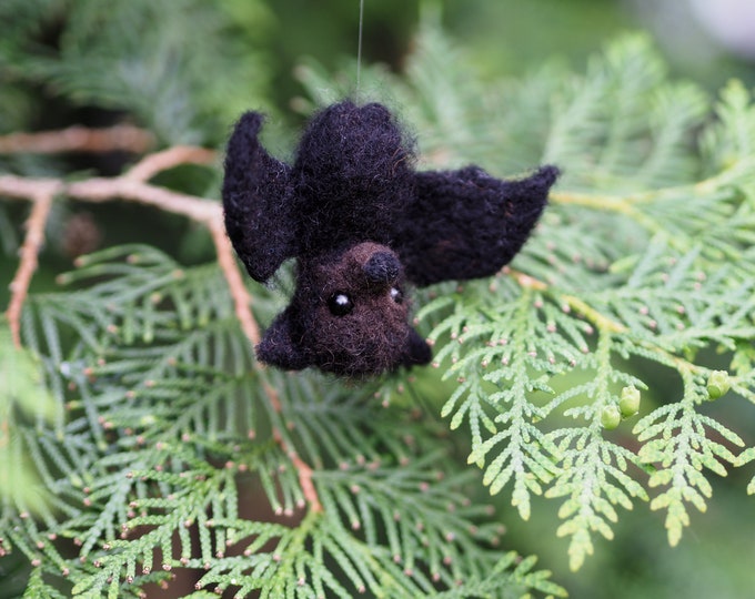 Needle Felted Miniature Realistic Bat, Cute Baby Bat, Bat Gifts, Gothic ...