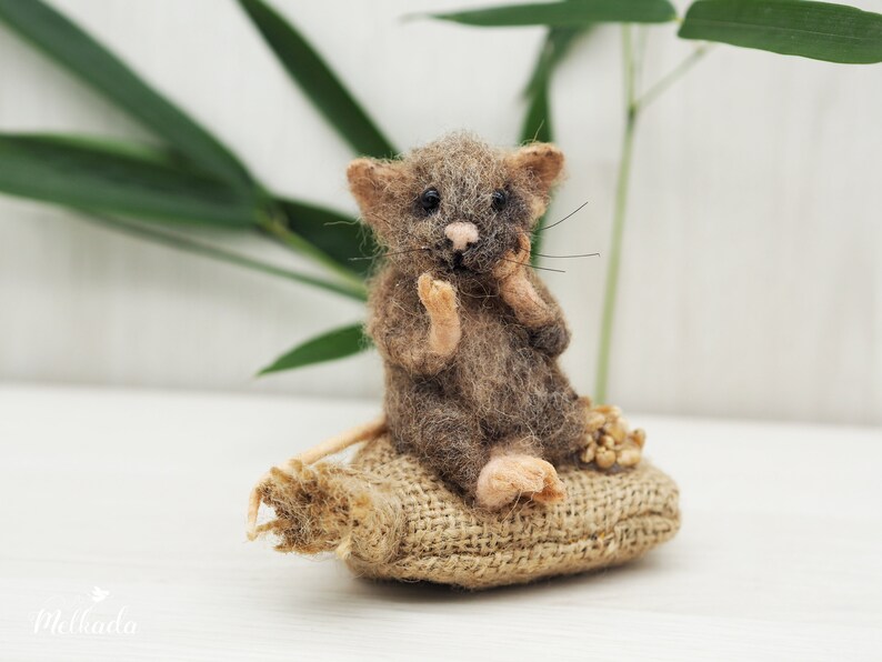 Needle Felted Handmade Mouse Figurine Farmhouse Decoration - Etsy