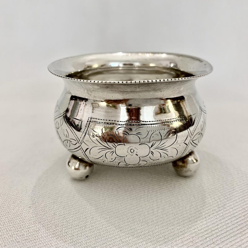 Vintage Salt Dish - Etsy