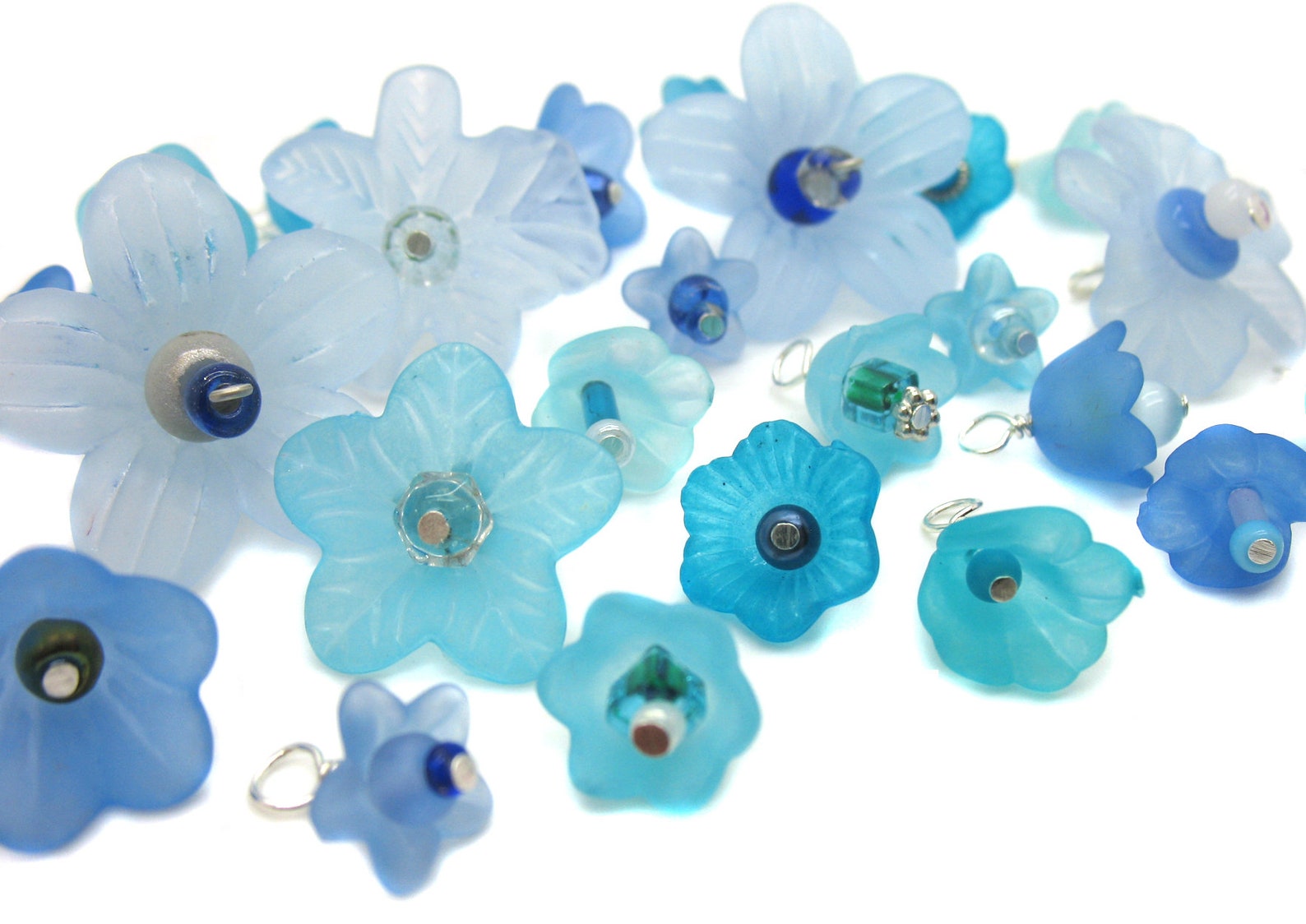 25 Flower Charms - Acrylic Translucent Lucite Colorful Pretty Flowers ...