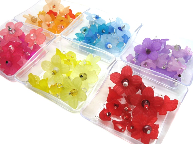 25 Flower Charms - Acrylic Translucent Lucite Colorful Pretty Flowers ...