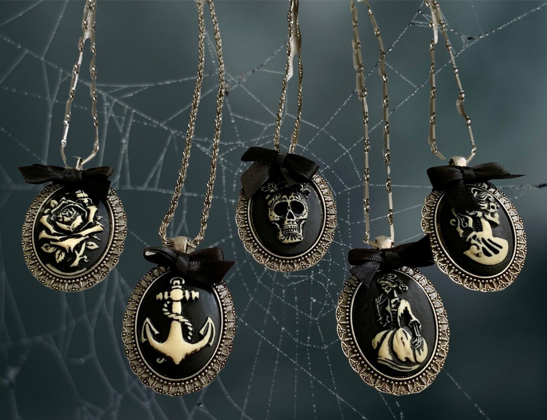 Victorian Style Cameo Necklace-creepy Cute-anchor-skull-black Bow-dark ...