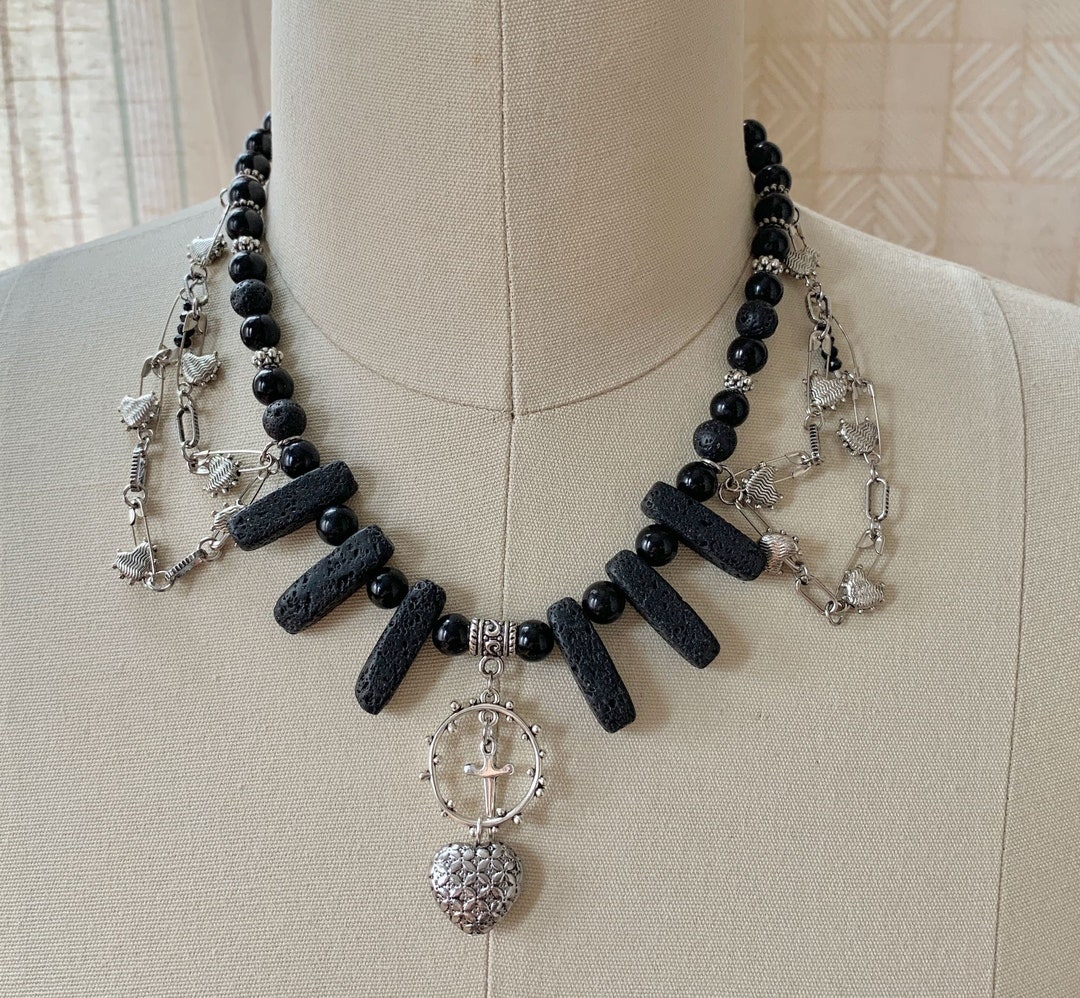 Black Bead Goth Necklace-post Punk-heart-safety Pins - Etsy