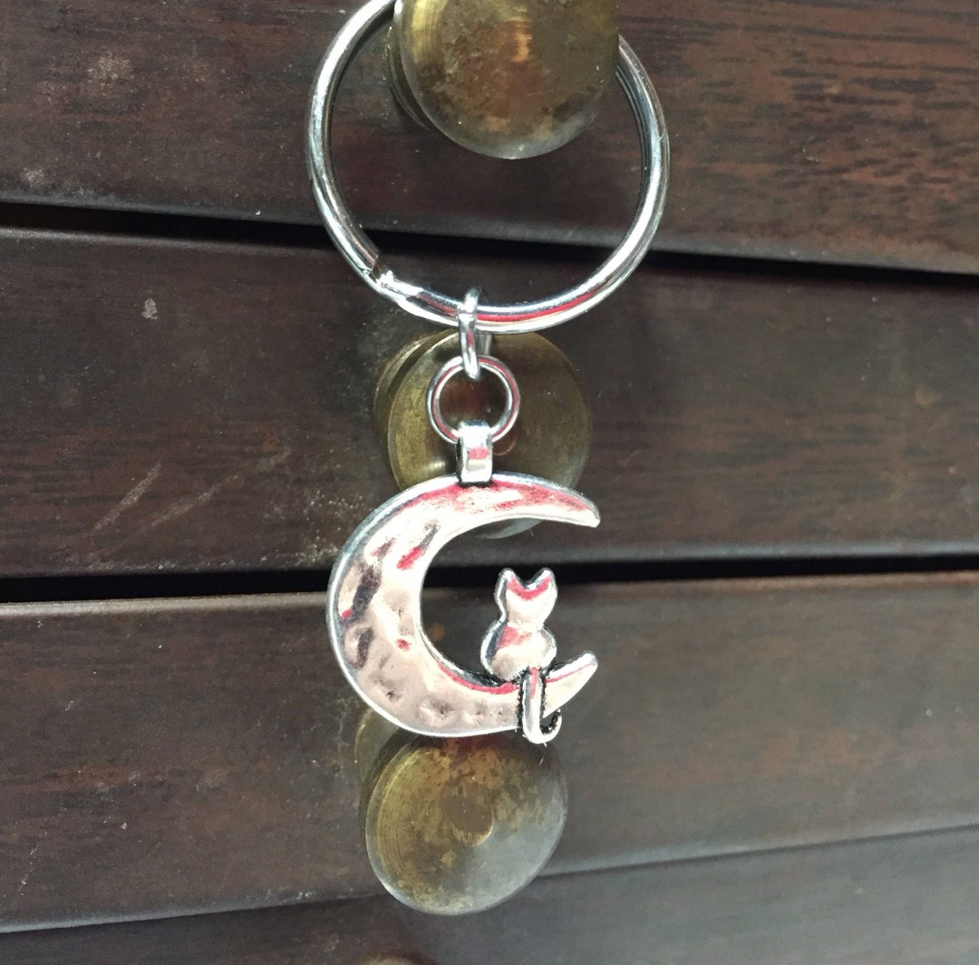 Cat on Moon Key Ring-cat Sitting on Moon Keychain-moon Lover Gift ...