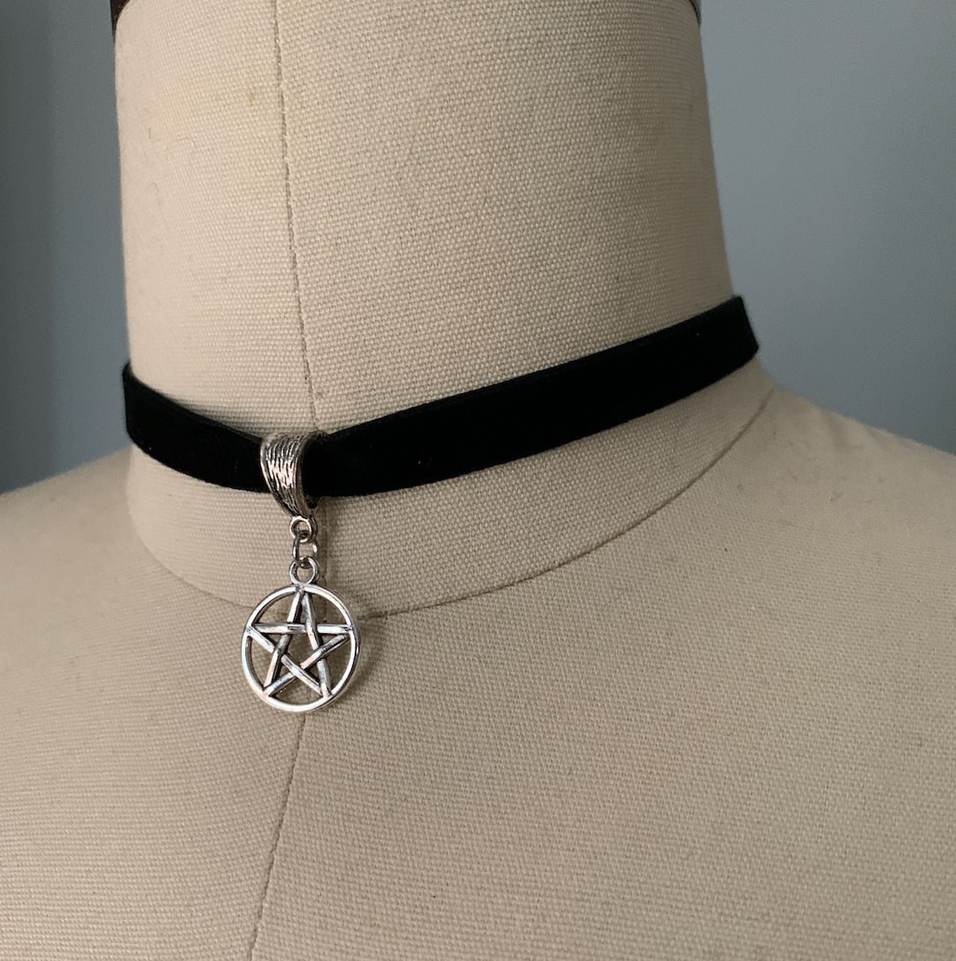 Black Velvet Pentagram Choker-plus Size-choker Necklace -pentacle ...