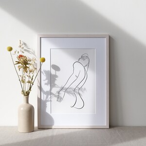 Woman Line Art Print, Female Figure Drawing, Minimal Body Sketch ...
