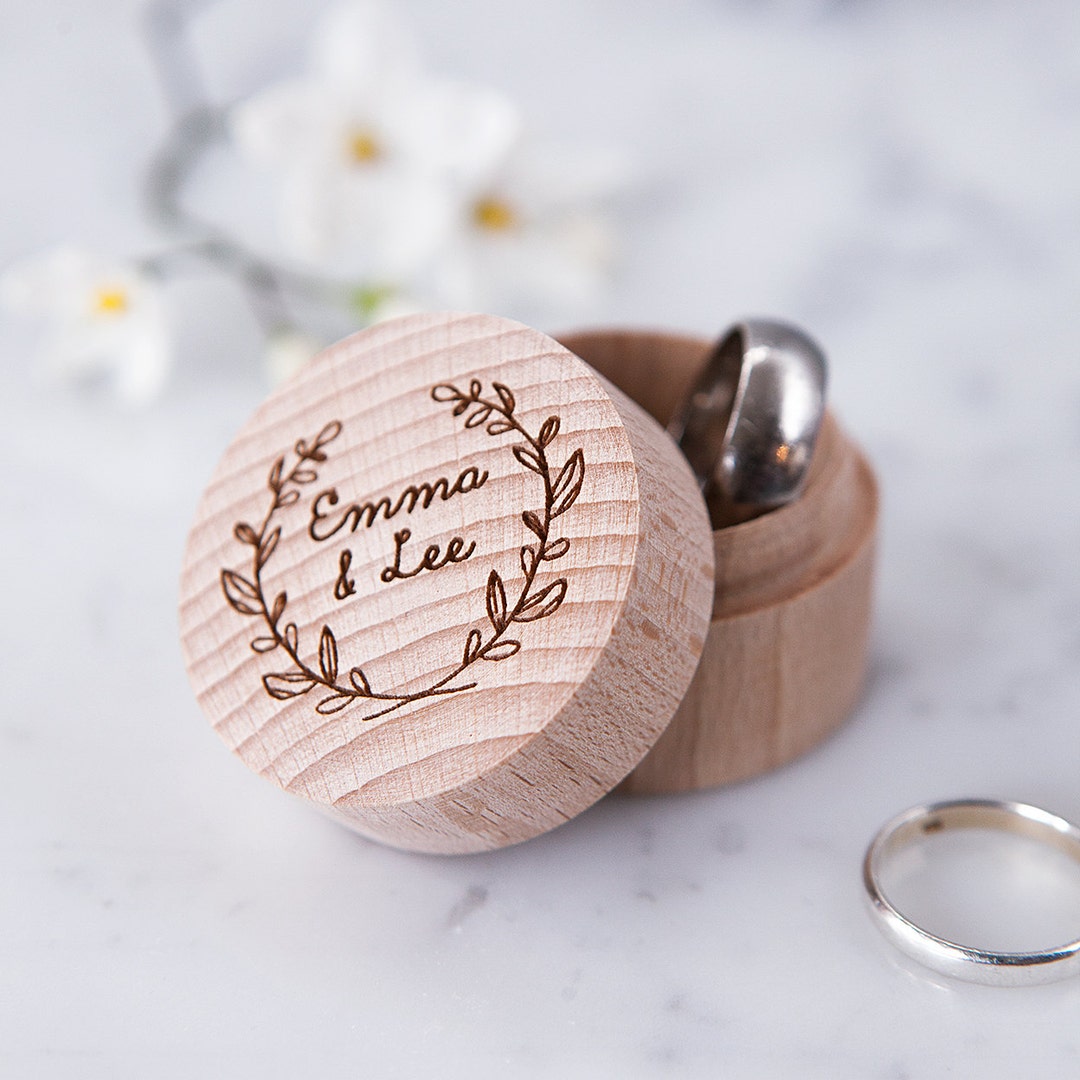 Engraved Personalised Wreath Ring Box Engraved Ring Box - Etsy