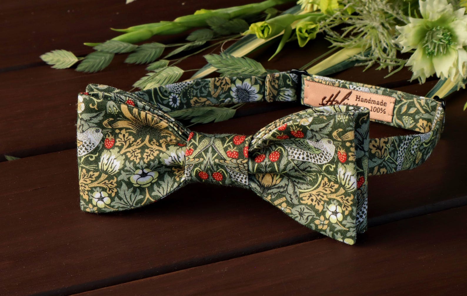 Bow Tie Olive Floral - Strawberry Thief Bird Bow-tie Flower Garden ...