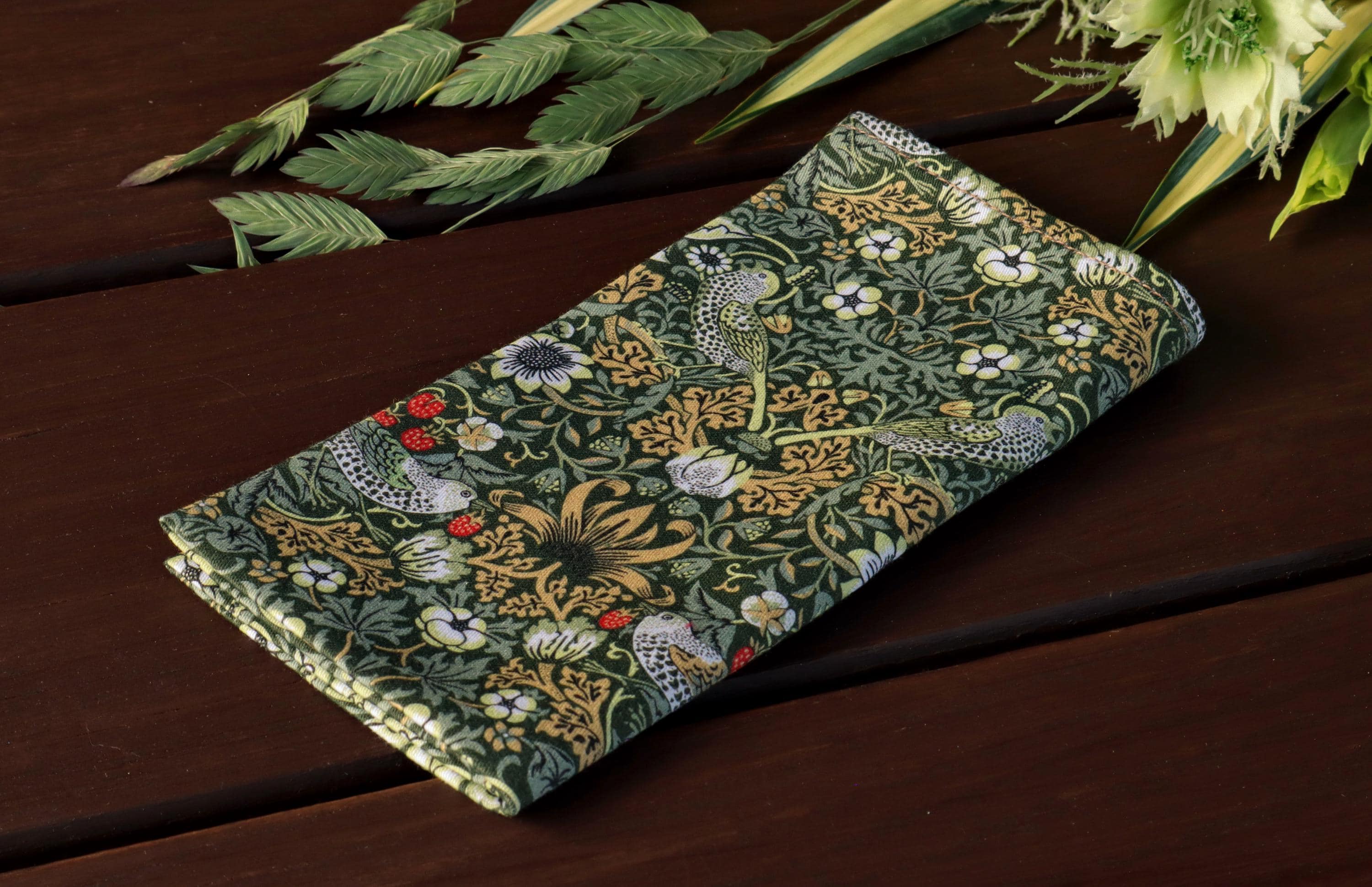 Bow Tie Olive Floral - Strawberry Thief Bird Bow-tie Flower Garden ...