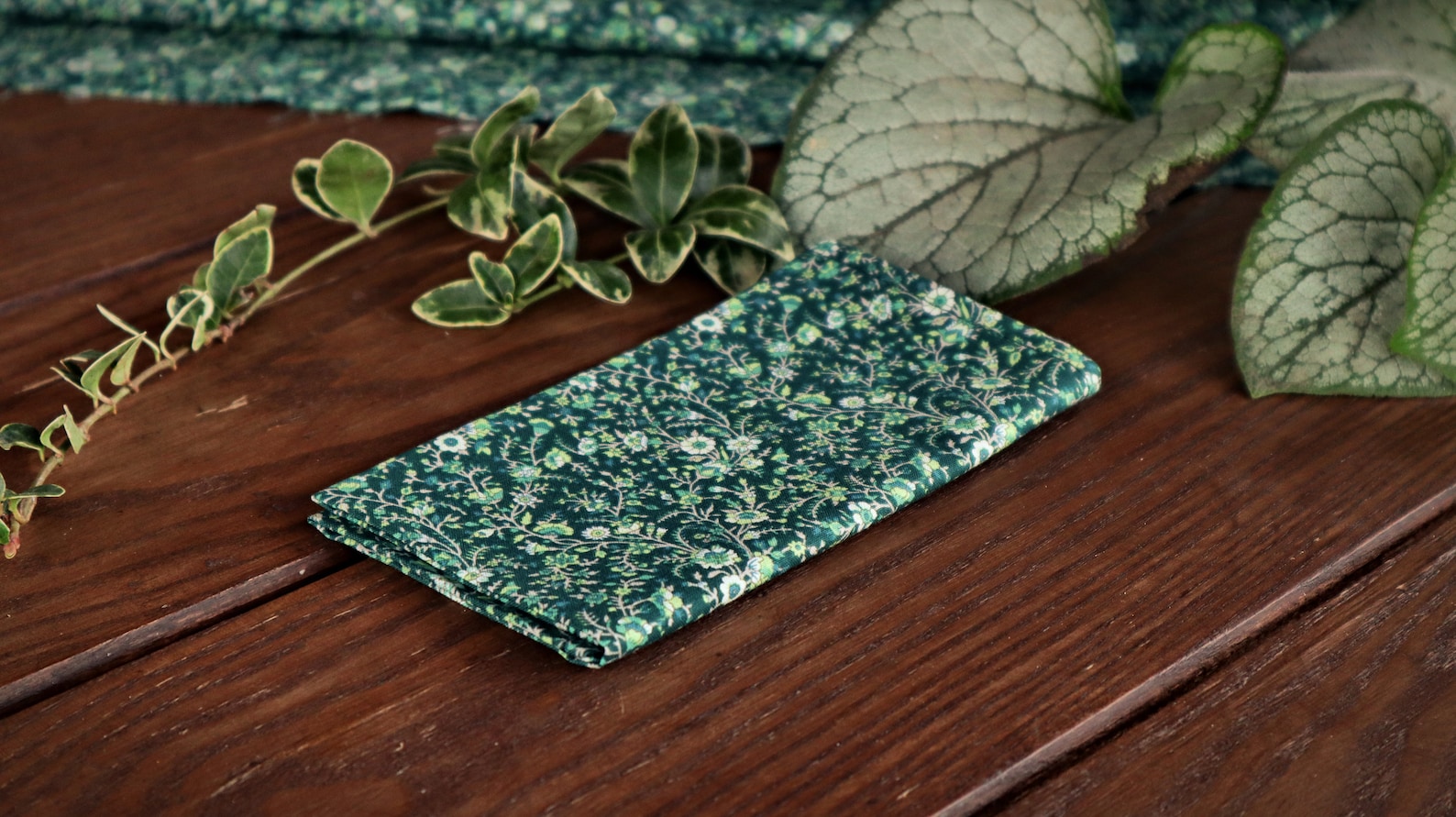 Emerald Green Floral Necktie Wedding Wildflowers Tie Floral - Etsy