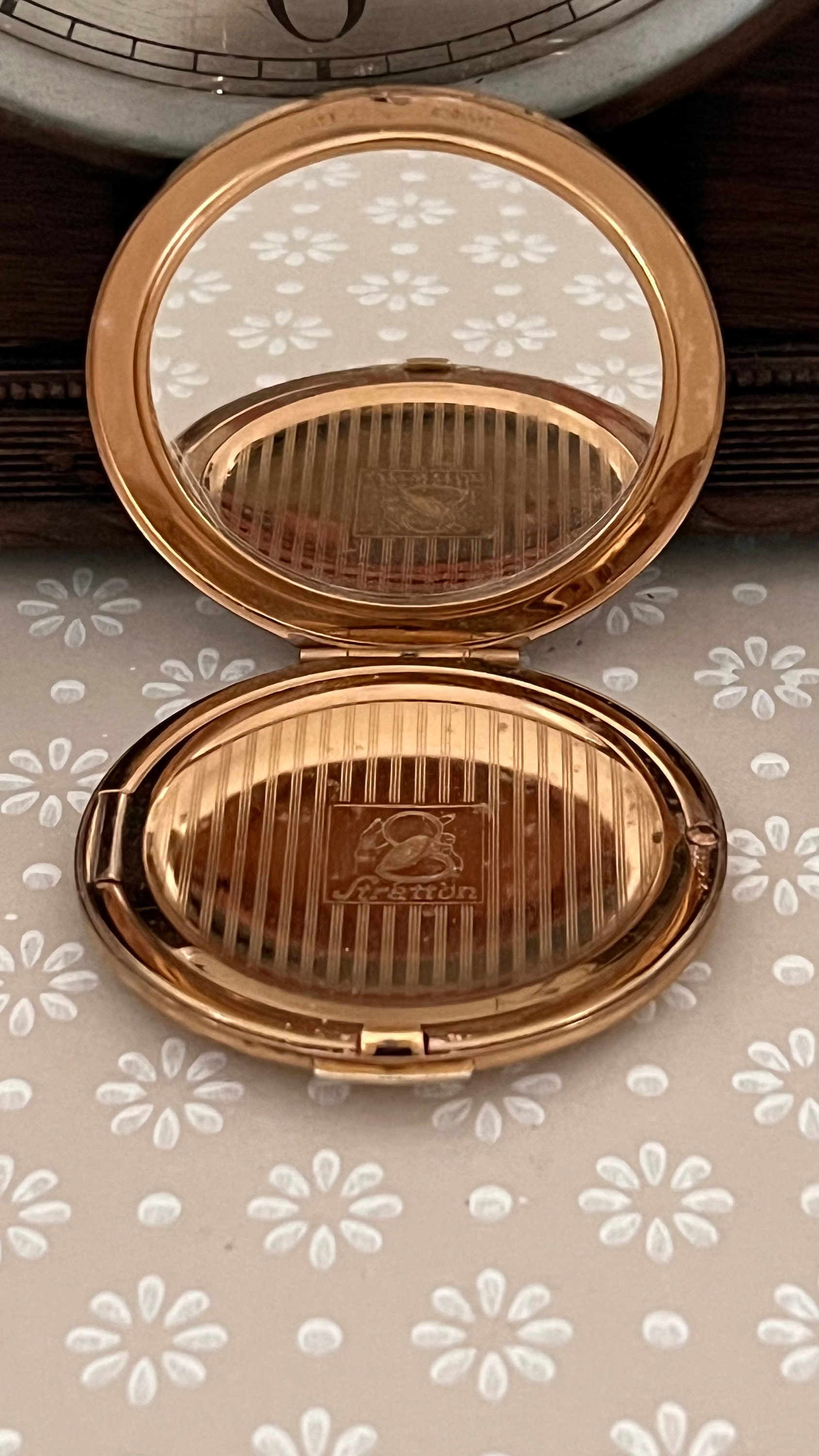 Rare Size 1950s Stratton Compact, Orchid on Black Enamel, Super Slim ...