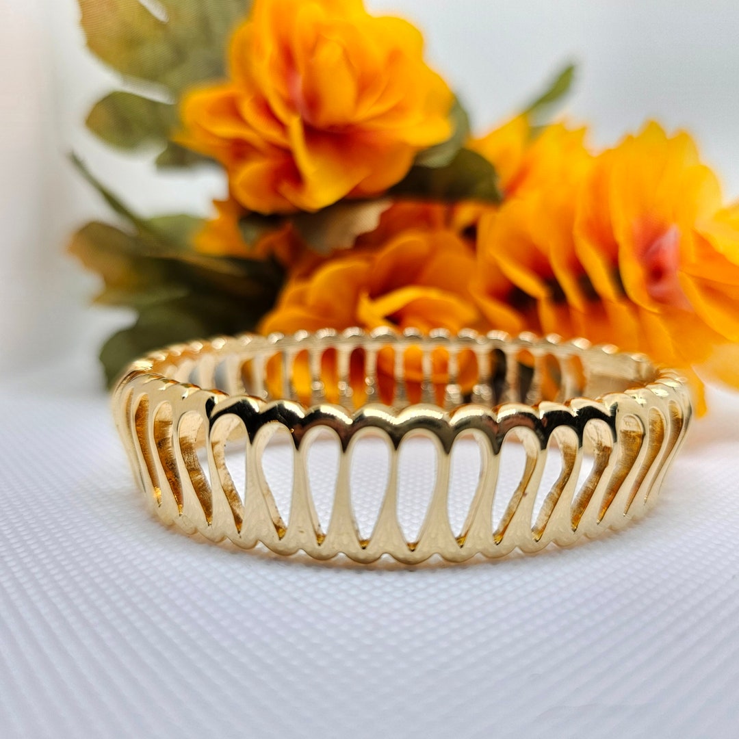 Vintage Trifari Bangle Bracelet Trifarium Gold 6.5" - Etsy