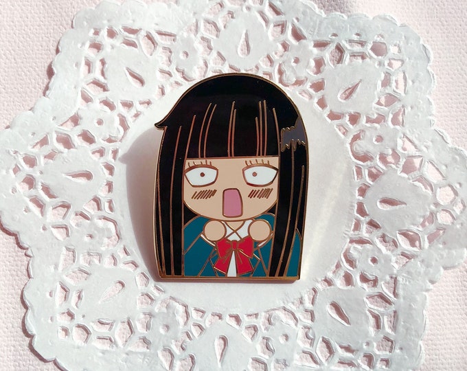 Knt Surprised Chibi Sawako Pin - Etsy