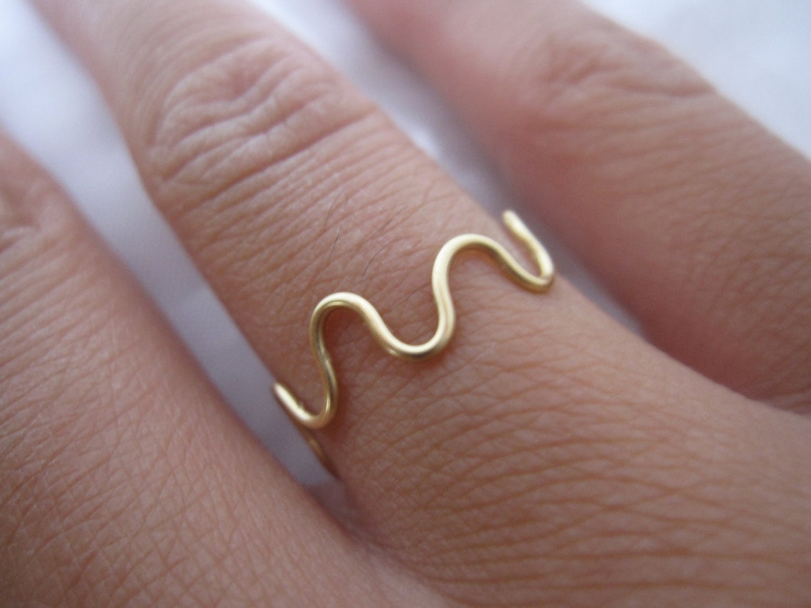 Gold Wave Ring - Etsy