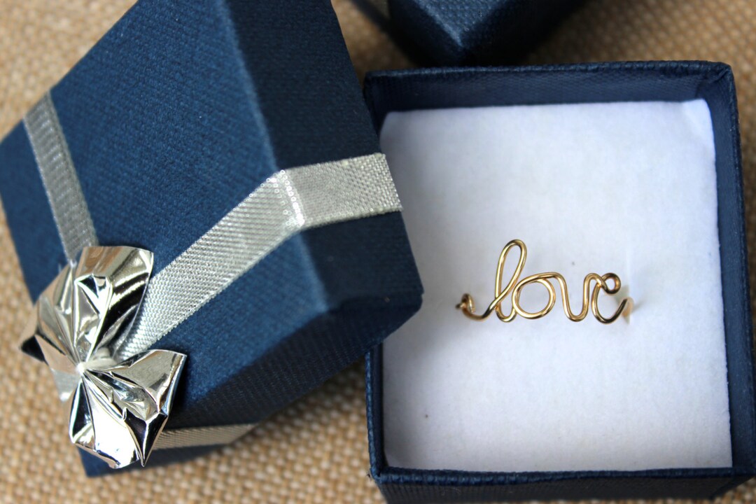 Love Wire Gold Ring - Etsy