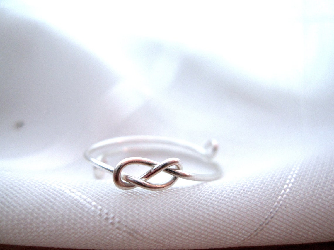 Infinity Knot Ring - Etsy
