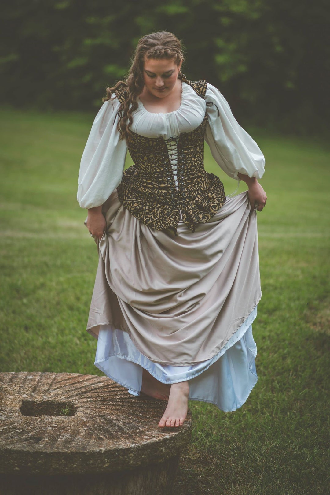 Long Wasted Ruffled Corset Perfect Renaissance Costume for a Princess ...