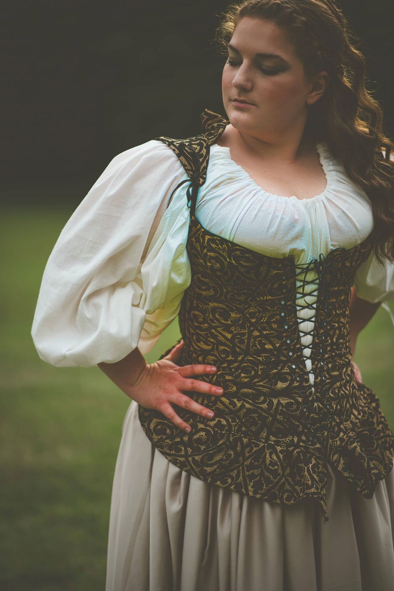 Long Wasted Ruffled Corset Perfect Renaissance Costume for a Princess ...