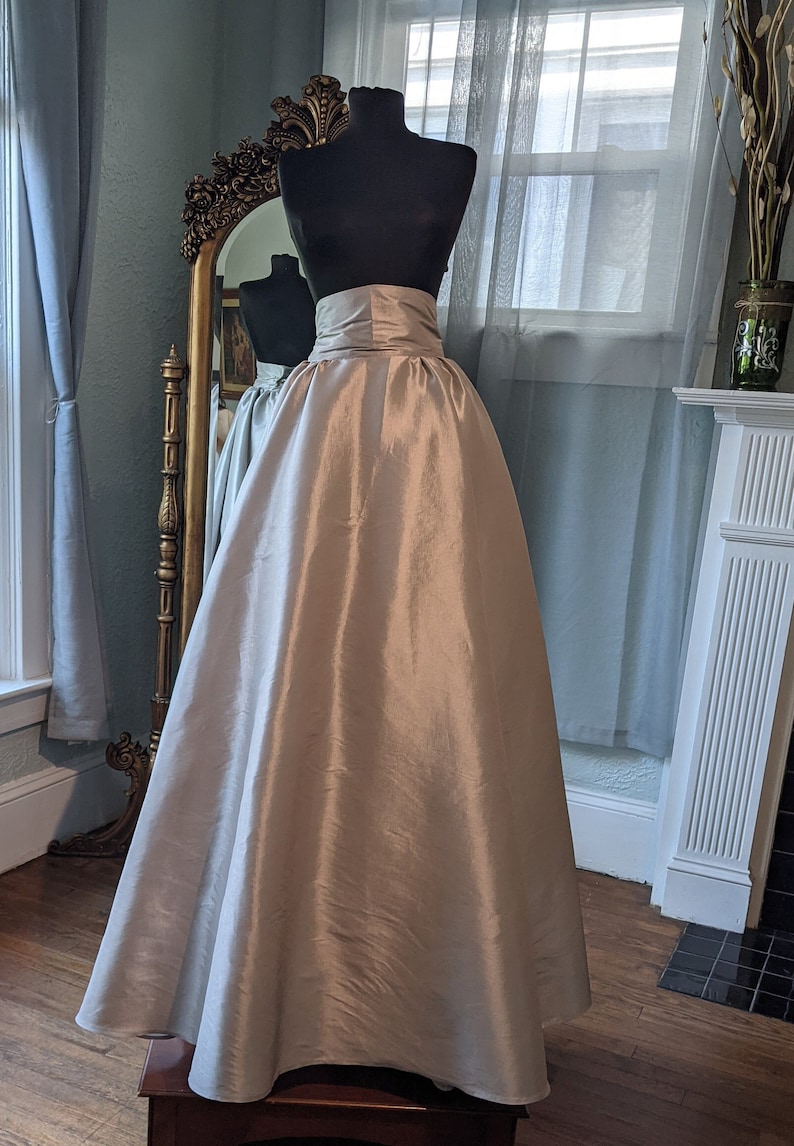 Full Renaissance Skirt Perfect Costume Piece for Princess - Etsy