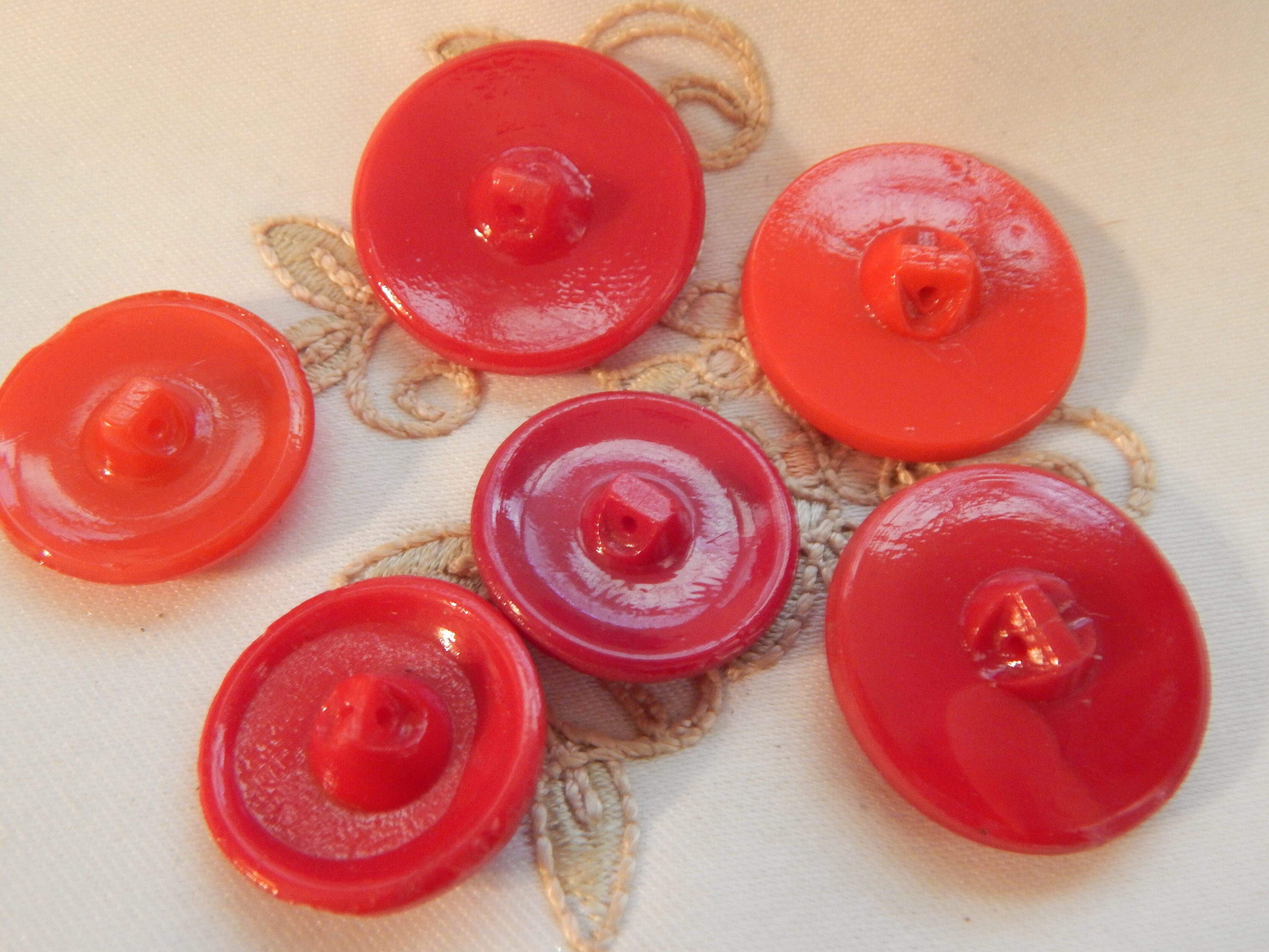 Craft Supplies & Tools Buttons Self Shank Mix'n Match Molded Back ...