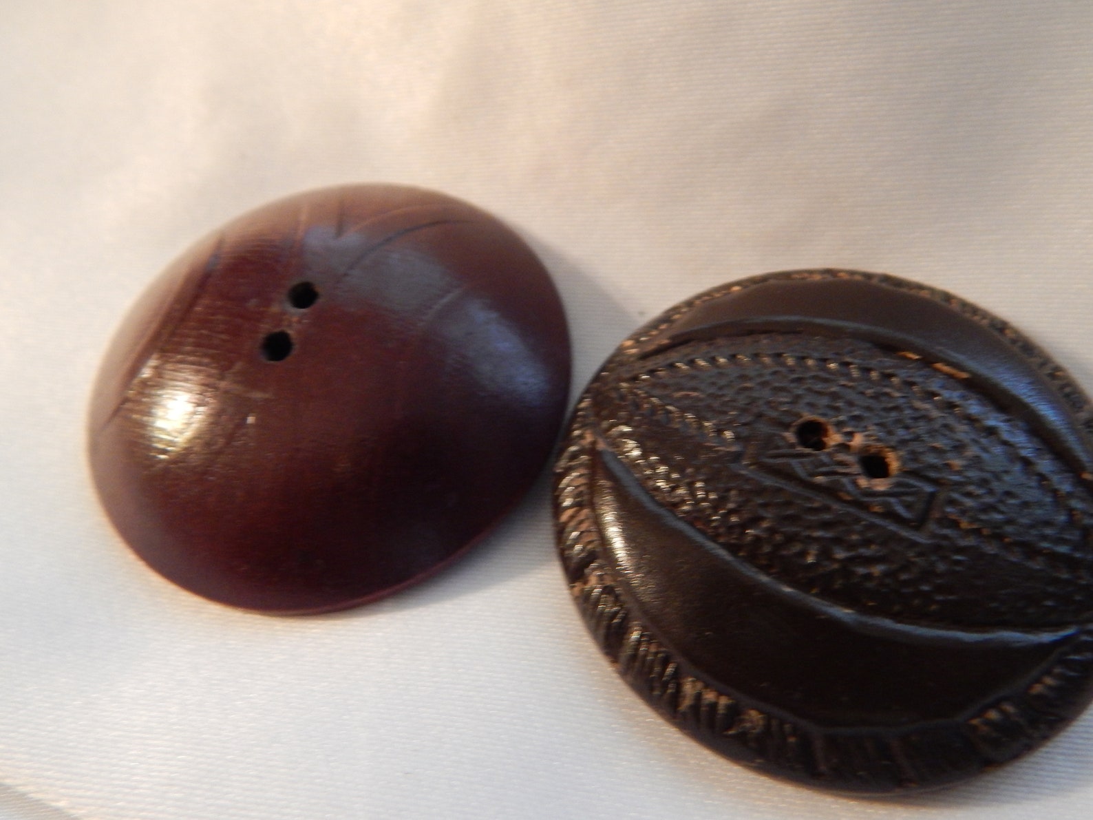 Pressed Wood - Baseball and Football - Vintage Buttons - Etsy