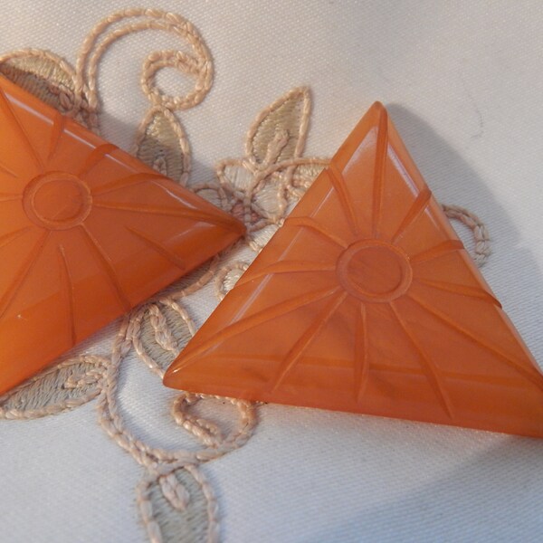 Bakelite Buttons - Etsy