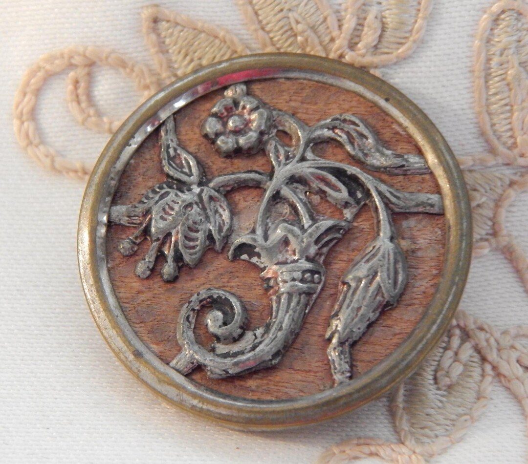 Tussie Mussie Pattern Wood Back Button - Pierced White Metal Design in ...
