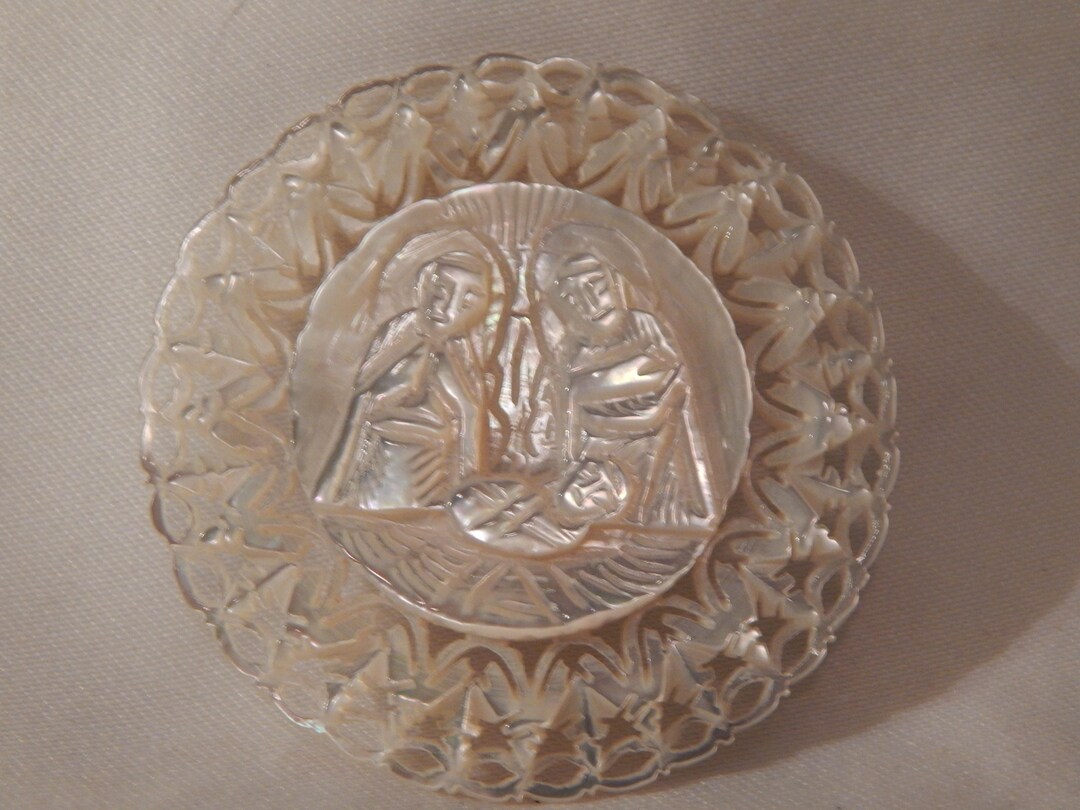 Nativity Scene - Antique Bethlehem Pearl Carved Shell Brooch - Extra ...