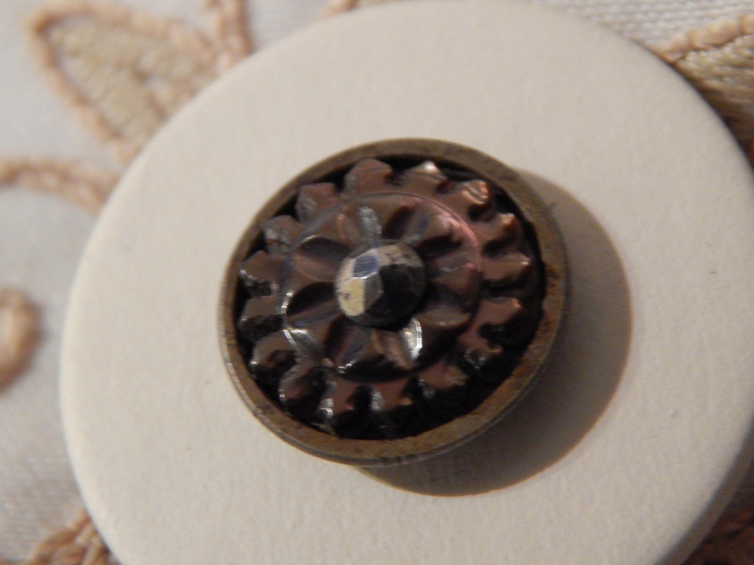 Steel Cup Button With Center of Cut Shell - Dark Shade and Center Round ...