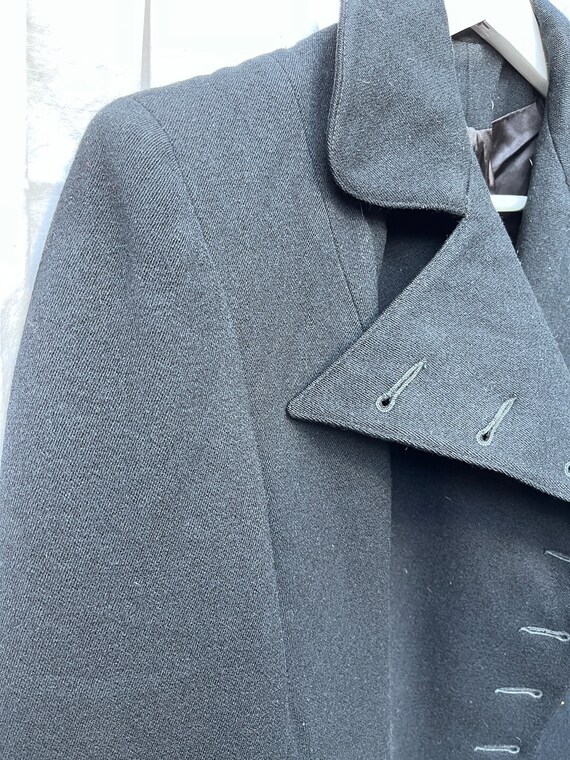 1940s Black Jacket, Squared Shoulders, Union Made Siz… - Gem