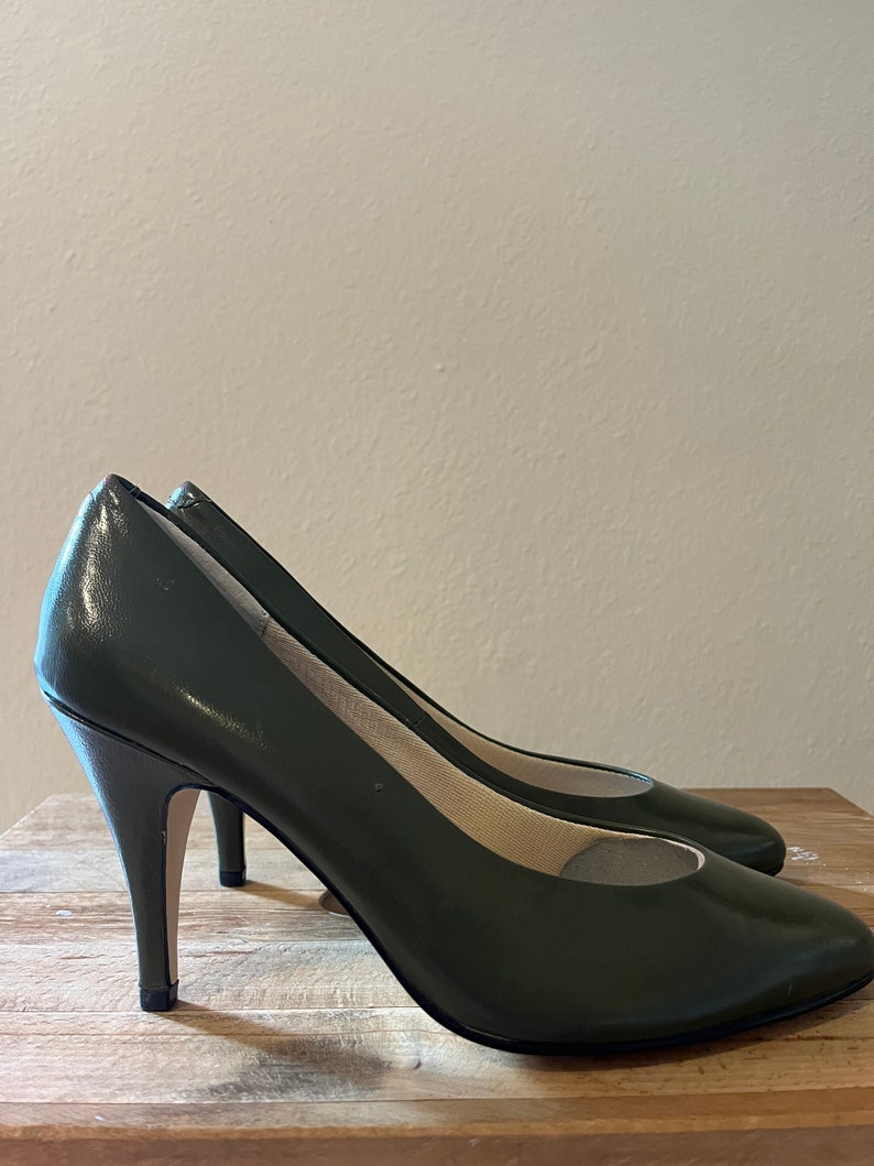 80s Pumps Olive Green Real Leather Size 7US - Etsy