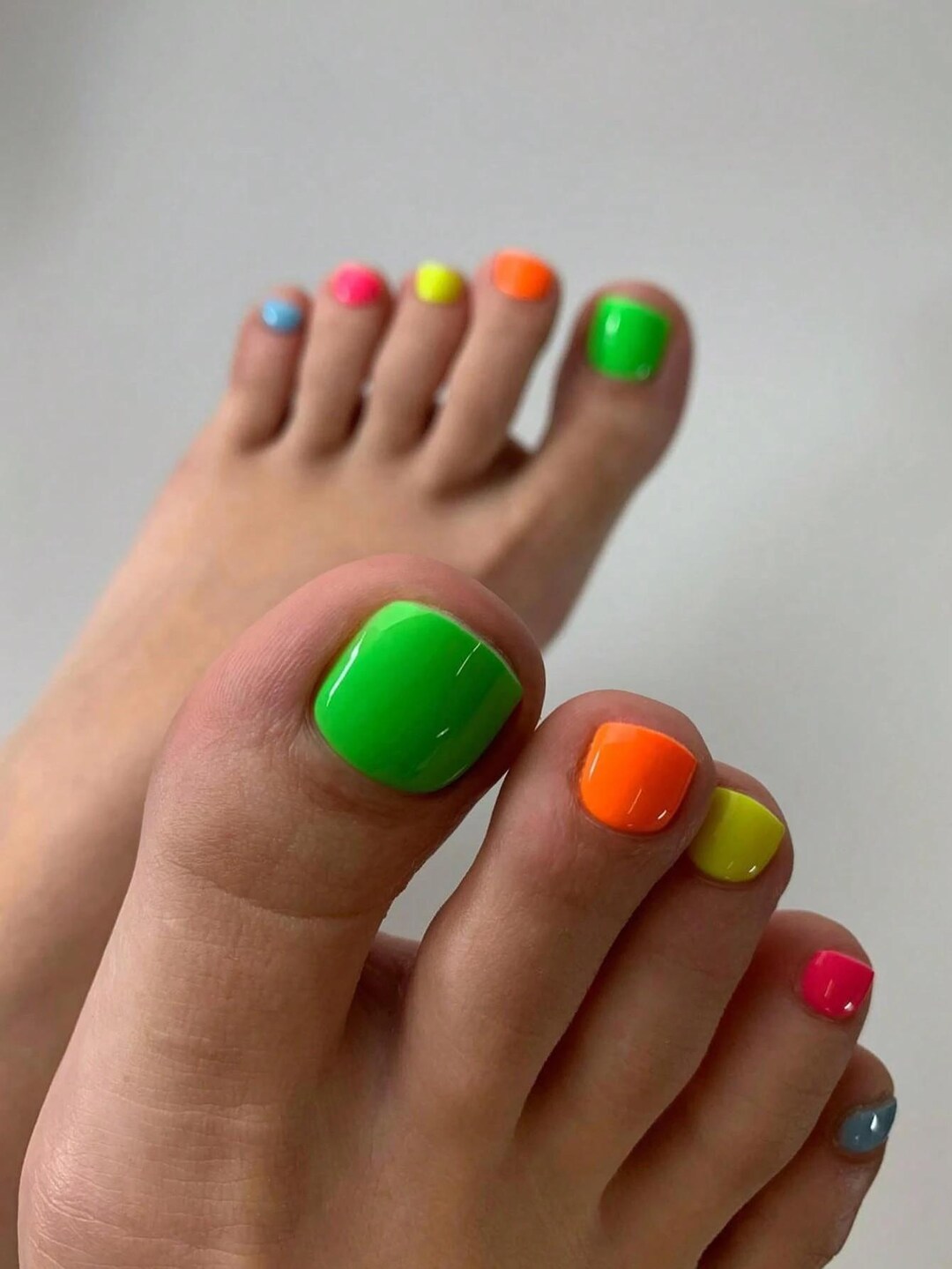 DIY 24 Pieces Colorful Bright Neon Press on Toe Nails Fake False ...
