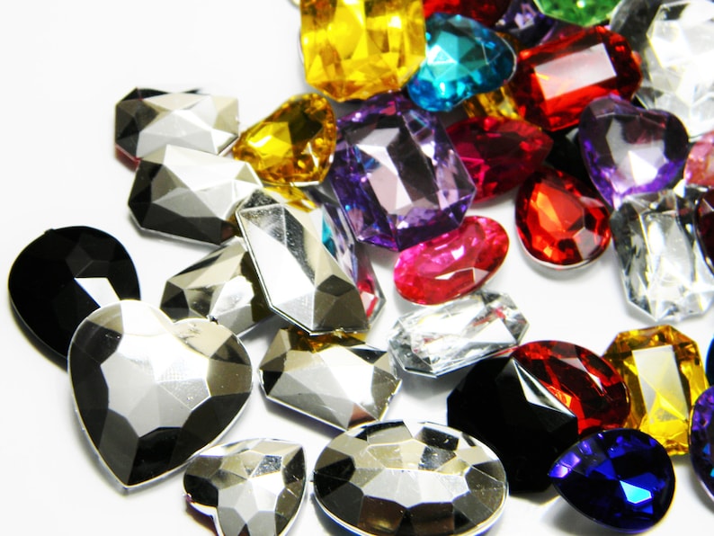 100 Pieces 3D Gems Jewels Mixed Sizes Shapes Colors DIY Deco Bling Kit ...