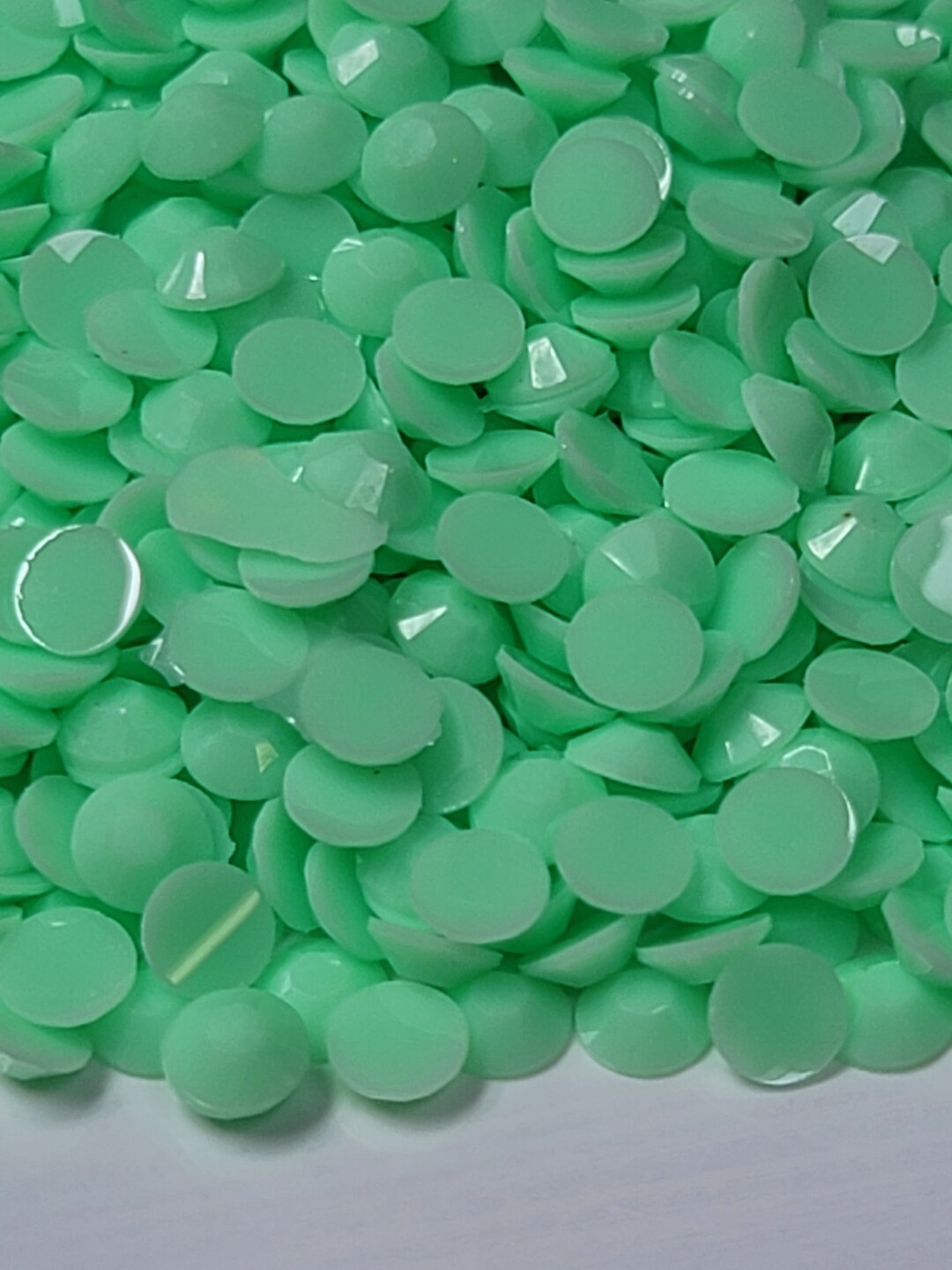 MACAROON OPAQUE MINT Flatback Jelly Resin Rhinestones With No Ab ...