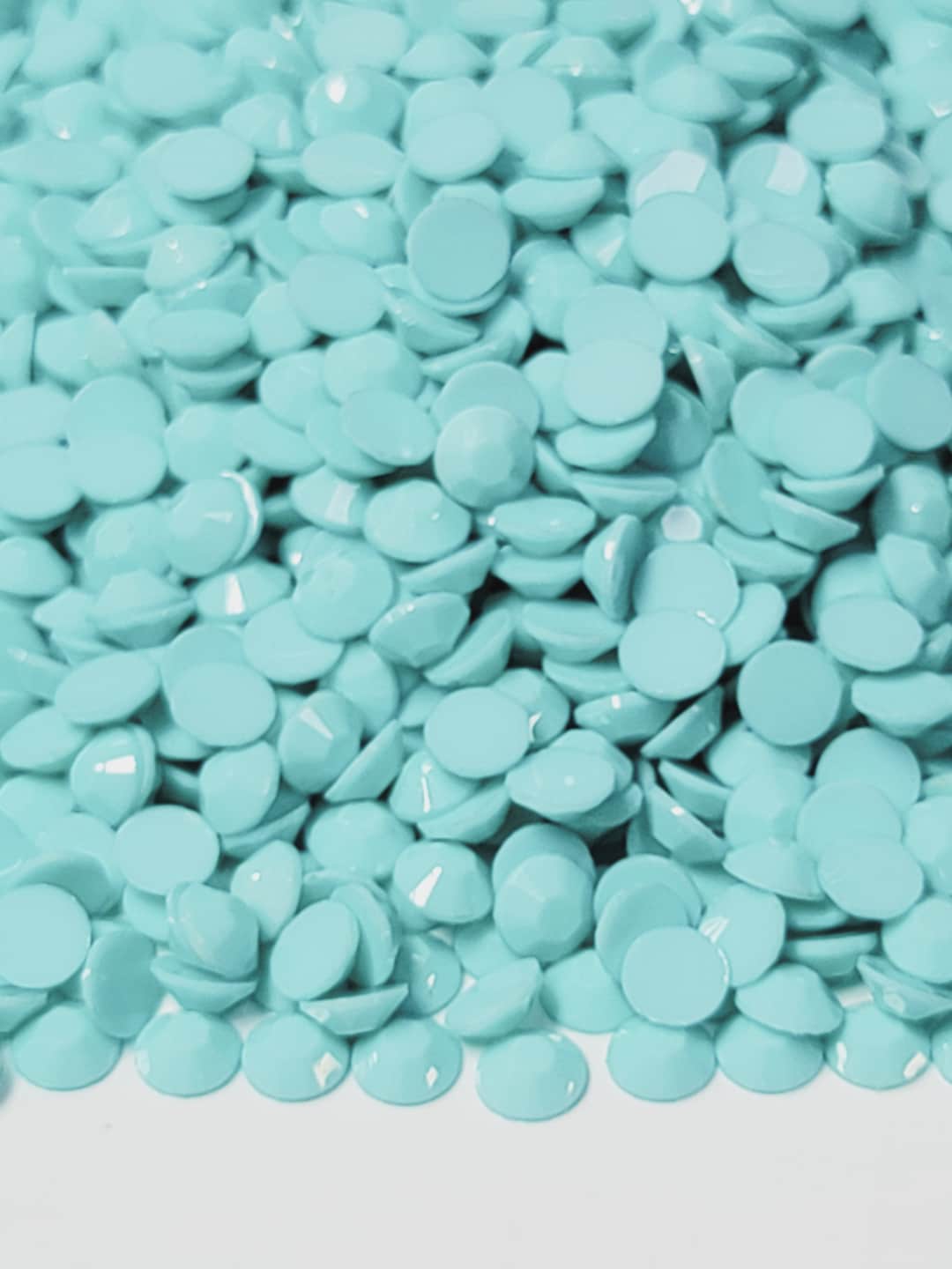 Clearance OPAQUE Turquoise Flatback Jelly Resin Rhinestones With No Ab ...