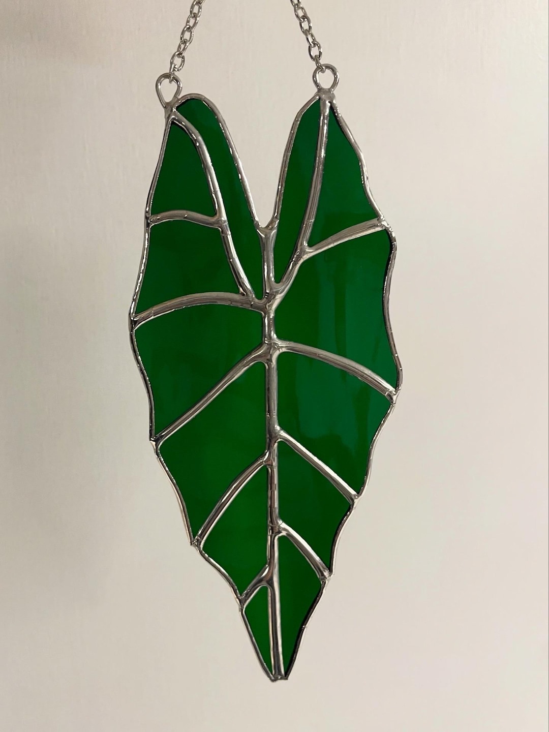 Aloclasia Leaf Stained Glass Suncatcher Wall Hanging Plant Aesthetic ...