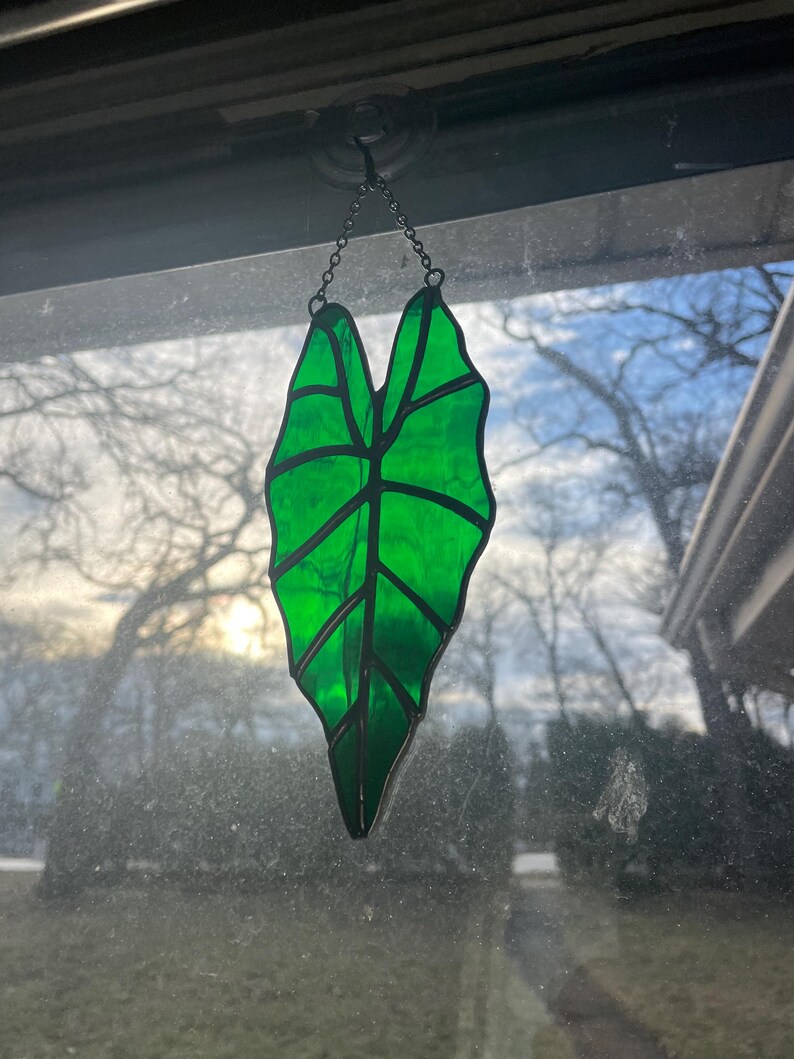 Aloclasia Leaf Stained Glass Suncatcher Wall Hanging Plant Aesthetic ...
