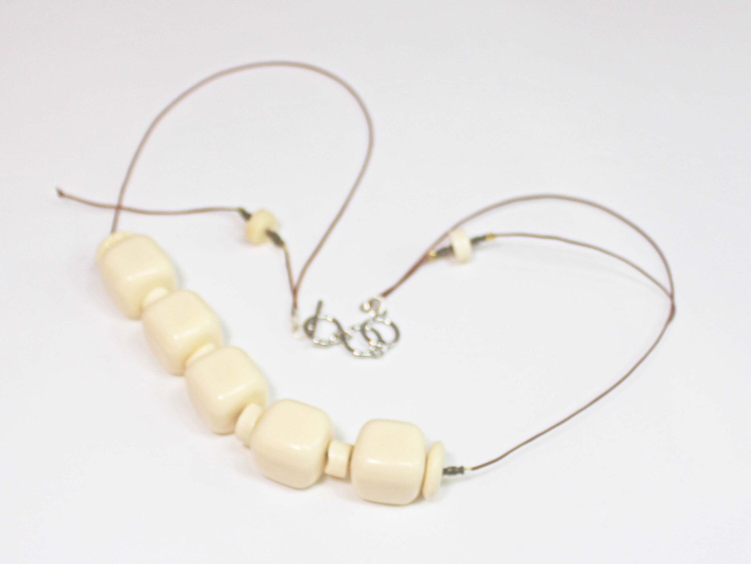 Faux Ivory Vintage Cream Acrylic Cube Bead Light Weight Necklace ...