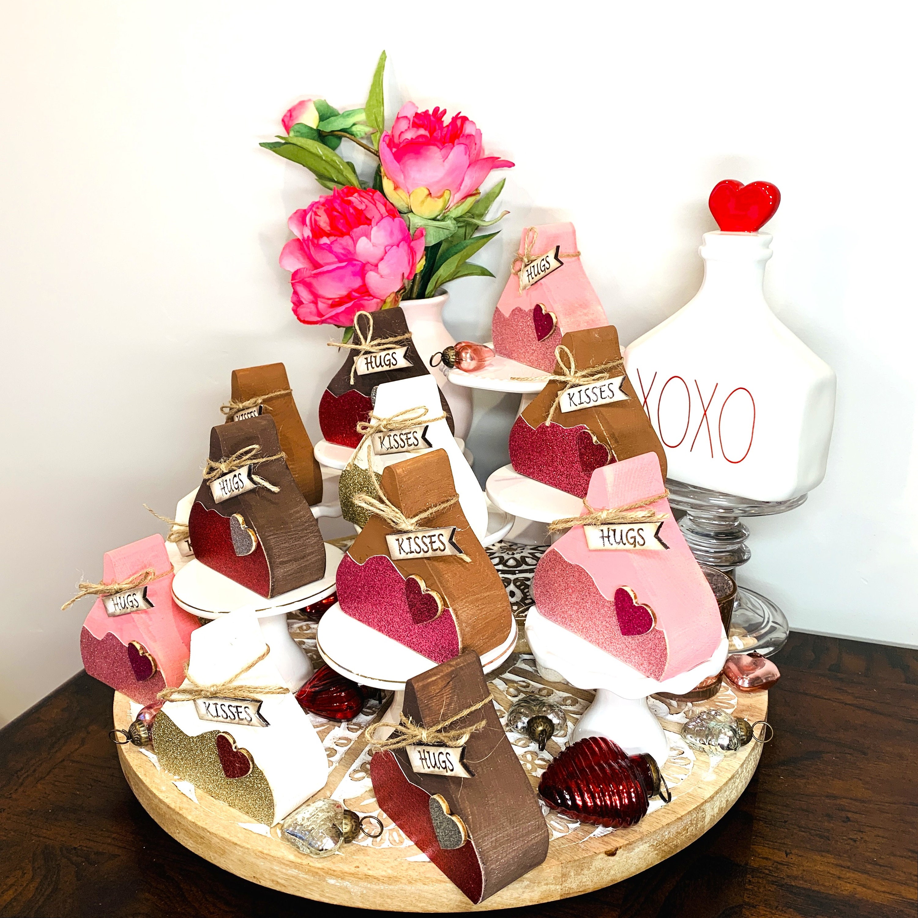 Chunky Chocolate Candy Hugs & Kiss, Shelf Sitter Valentine Day Wood ...