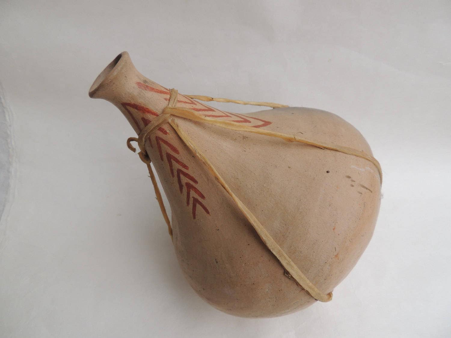 Vintage Tarahumara Mexican Native American Indian Pot With Rawhide