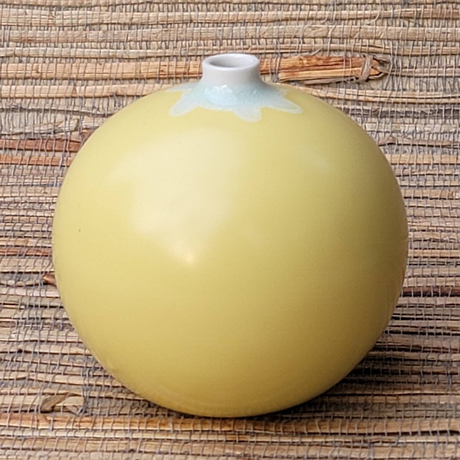 Beautiful Vintage Yellow Hakusan Japan Vase Weed Pot Porcelain 1970s