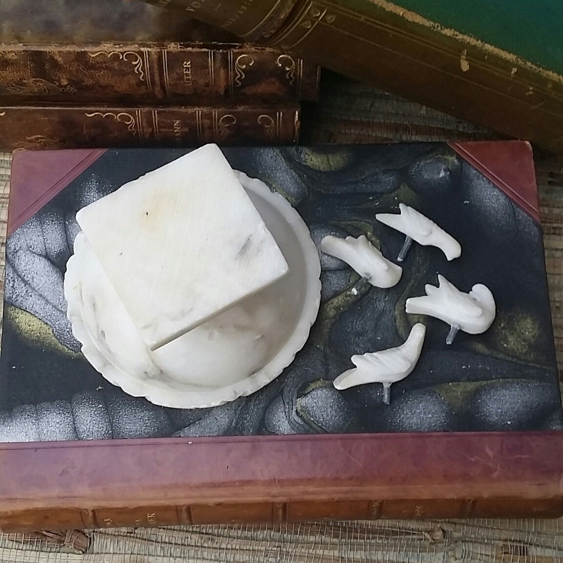 Vintage Alabaster Marble Carved Birdbath With Birds Hand Carving Made ...