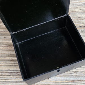 Beautiful Asian Box Lacquered Cardboard and Wood Black With Picture in ...