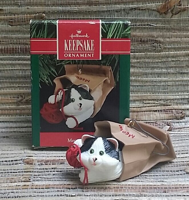 1990 Meow Mart Hallmark Keepsake Christmas Ornament Vintage Christmas