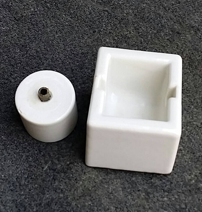 Vintage White Ceramic Stamp Roller/Moistener Sengbusch Ideal Junior ...